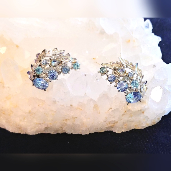 Lisner Jewelry | Jewelry | Vintage 6s Signed Lisner Blue Rhinestone ...